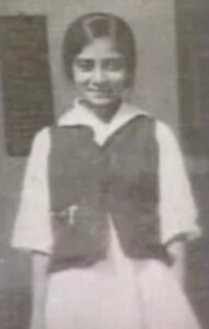 Usha Mehta Biography in Hindi | उषा मेहता जीवन परिचय | StarsUnfolded ...